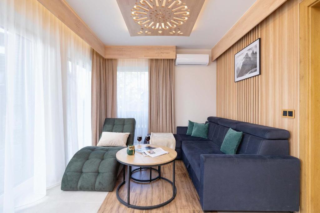 From $33 - Three Cubs Apartment Zakopane by Renters Prestige
