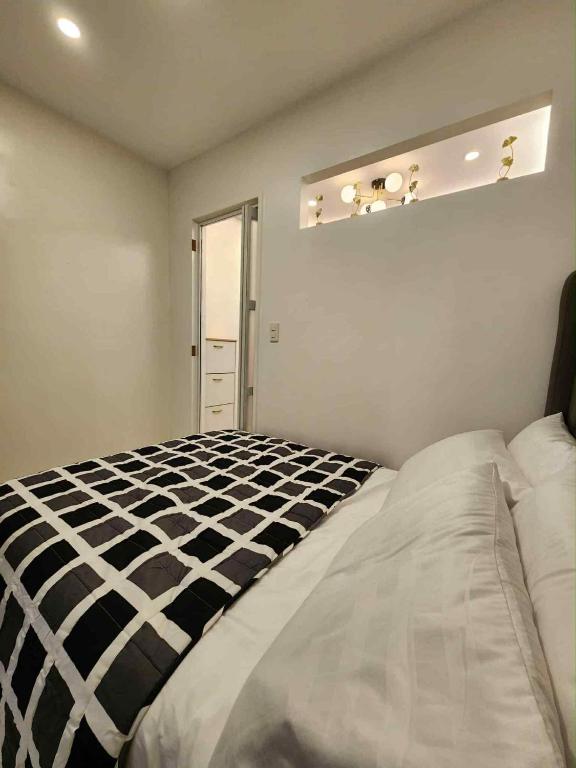 1 BR Unit Tomas Morato, Manila from $14 - Book Now