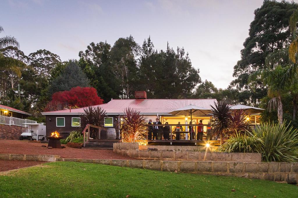 Forest Lodge Resort, Pemberton | 2024 Updated Prices, Deals