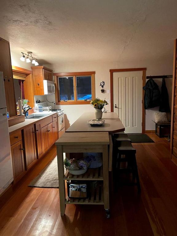 From $53pp - Secluded Cabin in Polebridge, Montana, with Fantastic ...