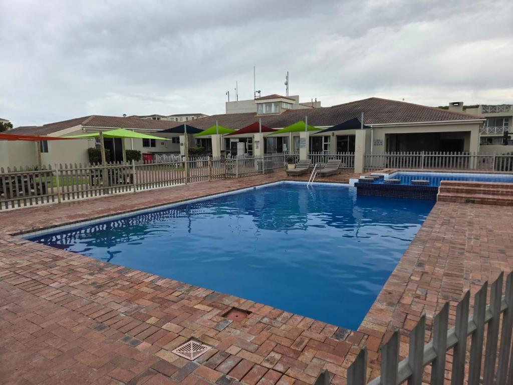 Unit 8 Hermanus Beach Club from $30 - Book Now