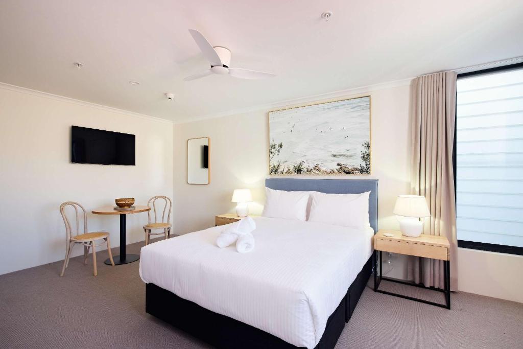 From $82 - Queen Studios at Manly - 3min walk to Corso & Manly Beach ...