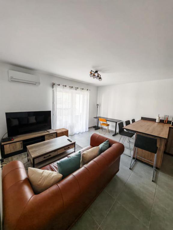 From €95 - Nid douillet calme - Centre village - Saint-Zacharie, Saint ...