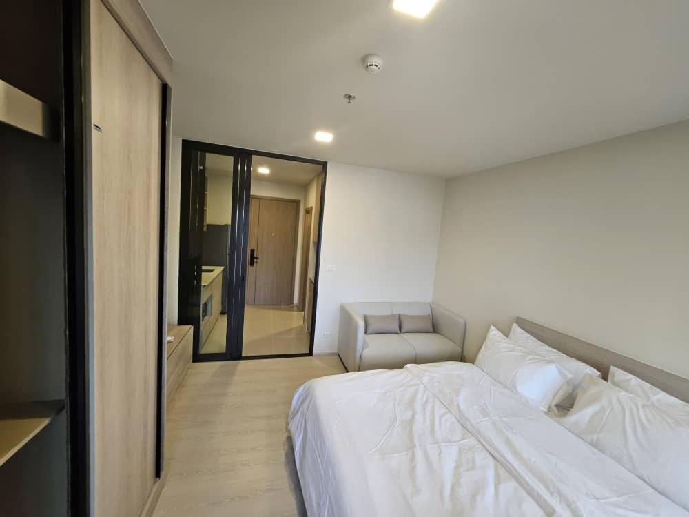 Lila Suites Flo By Sansiri , Bangkok from $13 - Book Now