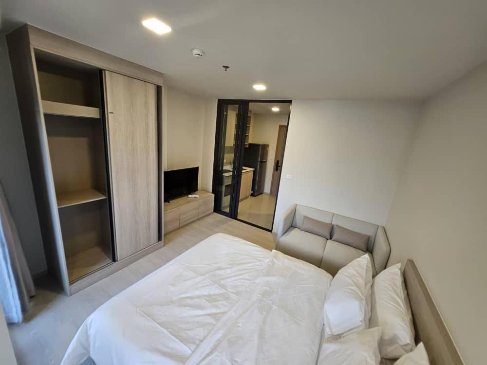 Lila Suites Flo By Sansiri , Bangkok from $13 - Book Now