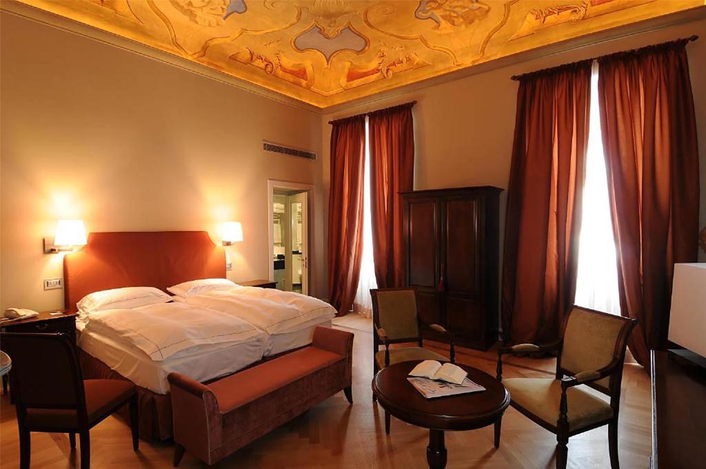 From €67 - Grand Hotel della Posta, WorldHotels Distinctive, Sondrio
