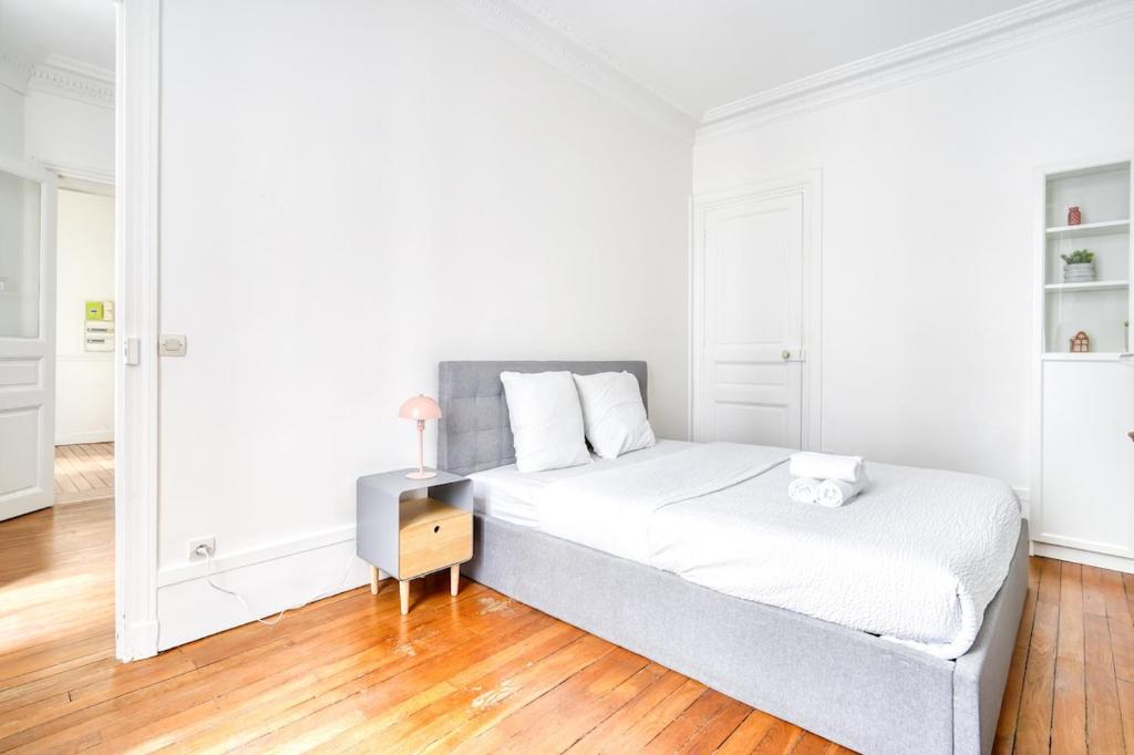 Apt 4P Ternes - Arc de Triomphe, Paris from €65 - Book Now