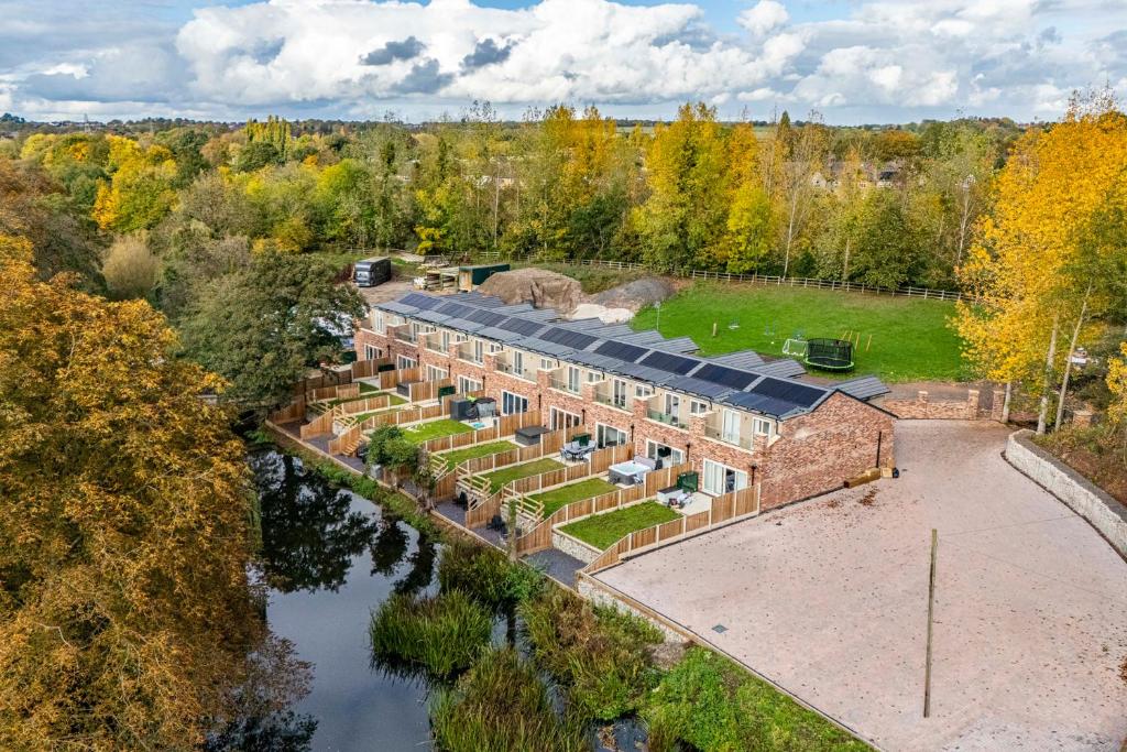 4 Riverside Mews, Borrowash from £67 - Book Now