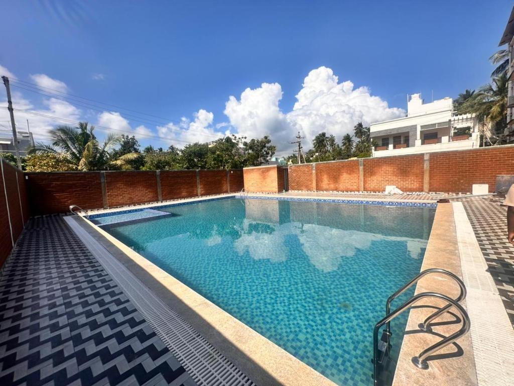 From $10 - Signature Grande with swimming pool pondicherry, Puducherry