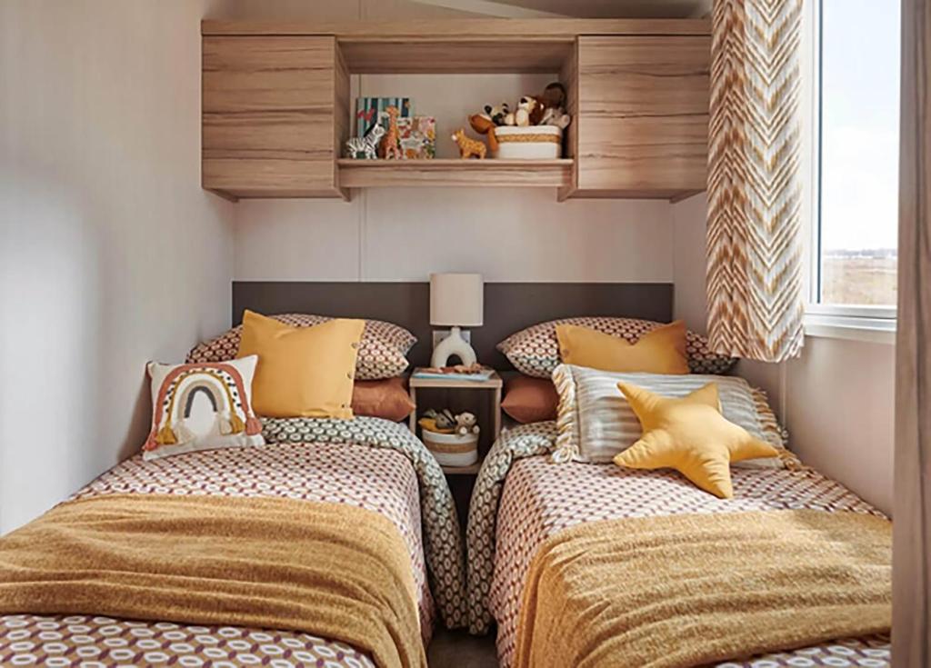 From £66 - Heather View Essential Clover Caravan Pet 1, Stanhope