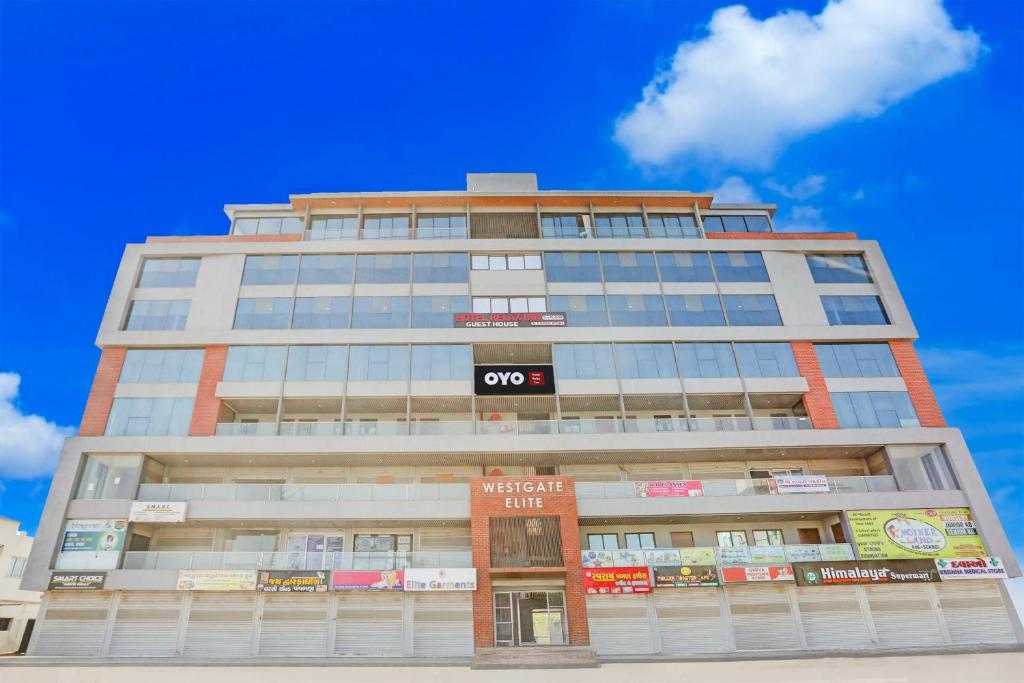 Hotel O Relax Inn, Vadodara from $16 - Book Now