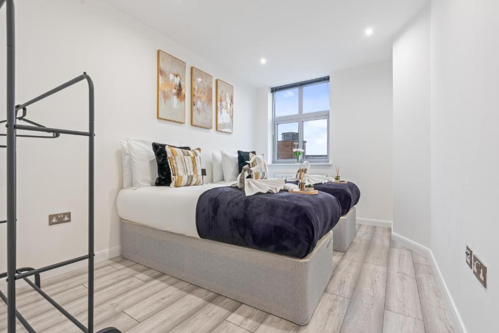 From £47pp - The Viridian Vault Leicester, City Centre Apartment, Free ...