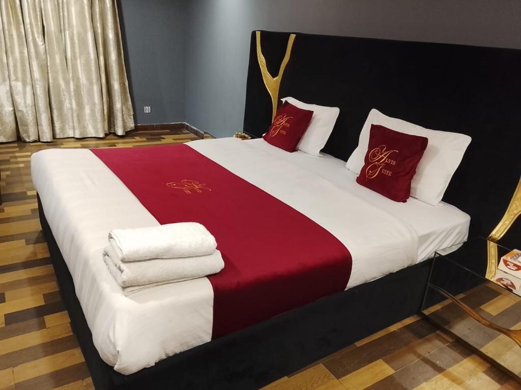 From $17 - Two Bedroom Executive Suite Gold Crest Mall DHA Phase 4, Lahore