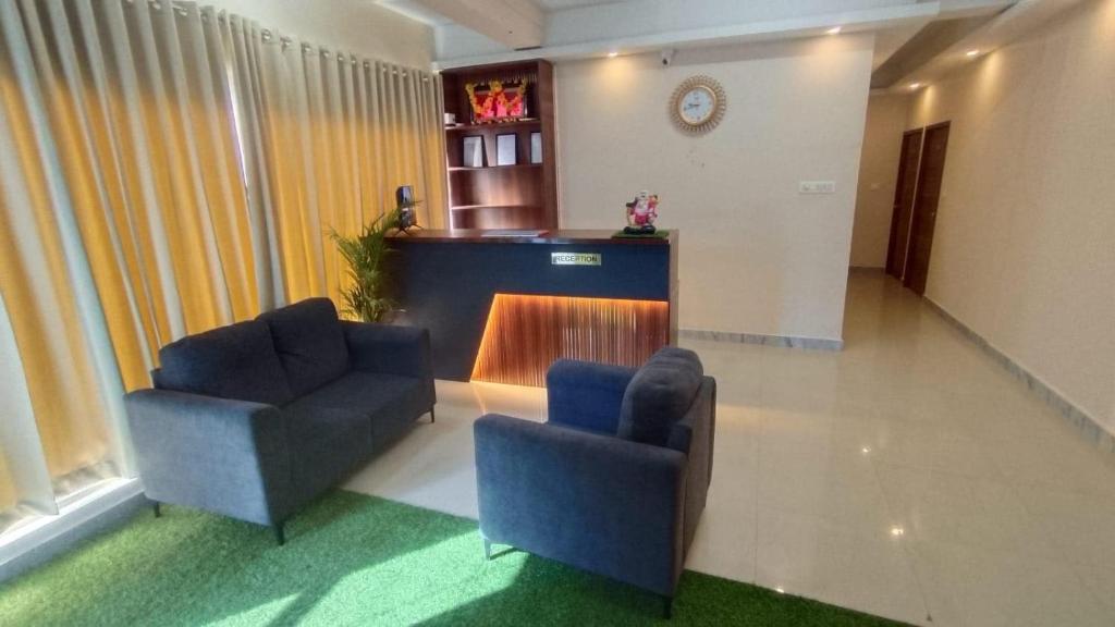 Hotel O Royal Treat, Bangalore from $21 - Book Now