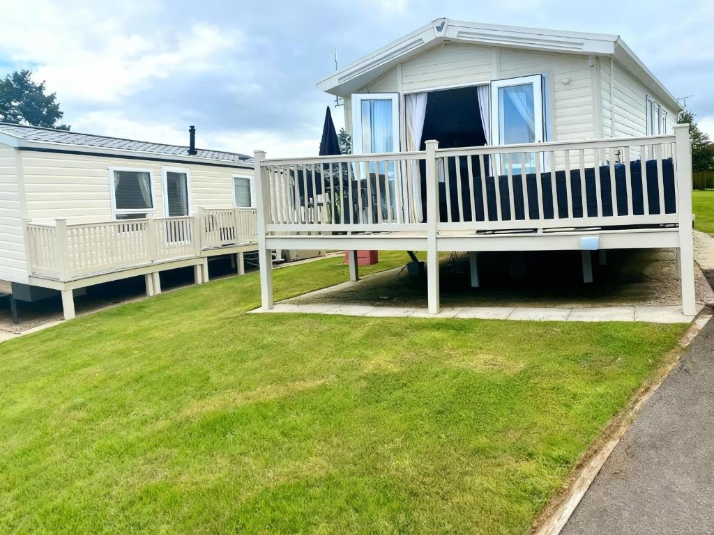 From £50pp - Thornwick Bay Holiday Village - Holiday Accommodation ...