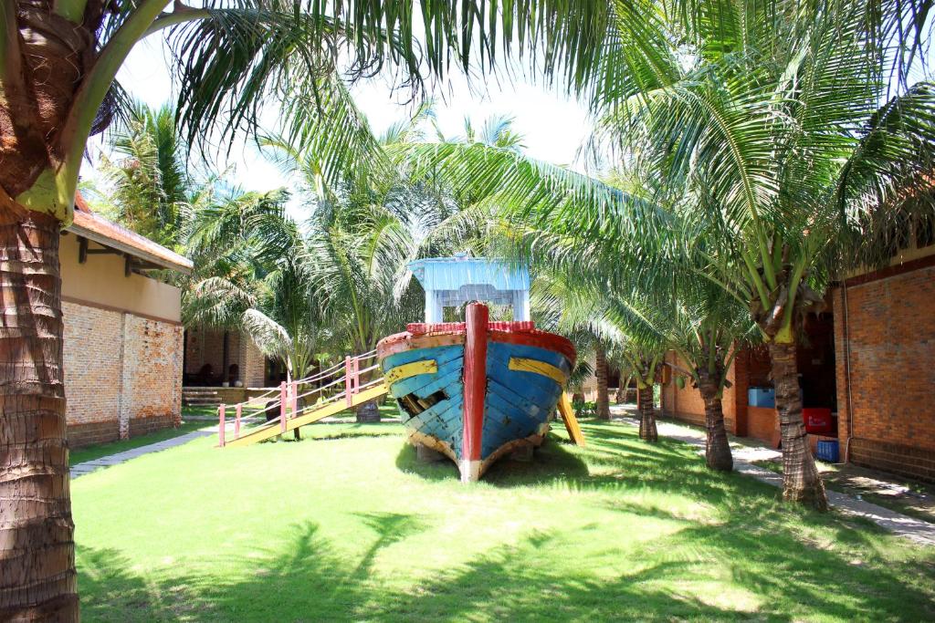 Blue Shell Resort - 2025 Exclusive Deals