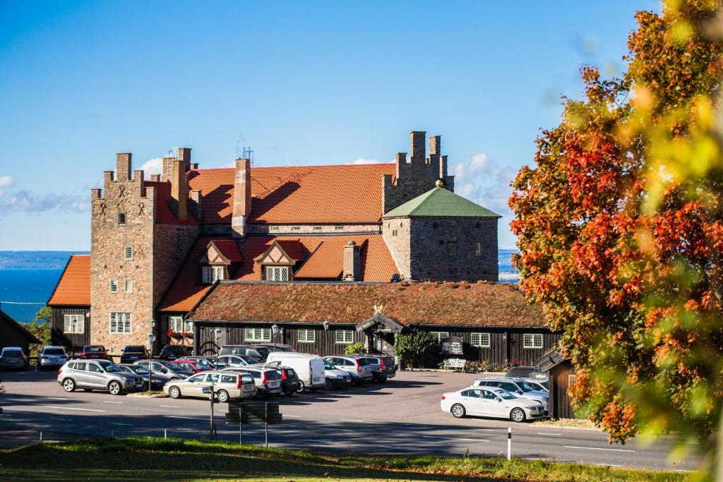 Best Price on Hotel Gyllene Uttern in Granna + Reviews!