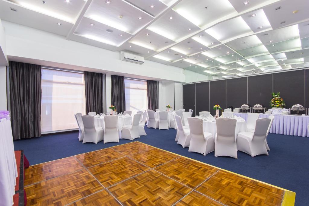 Microtel by Wyndham Mall of Asia, Manila | 2024 Updated Prices, Deals