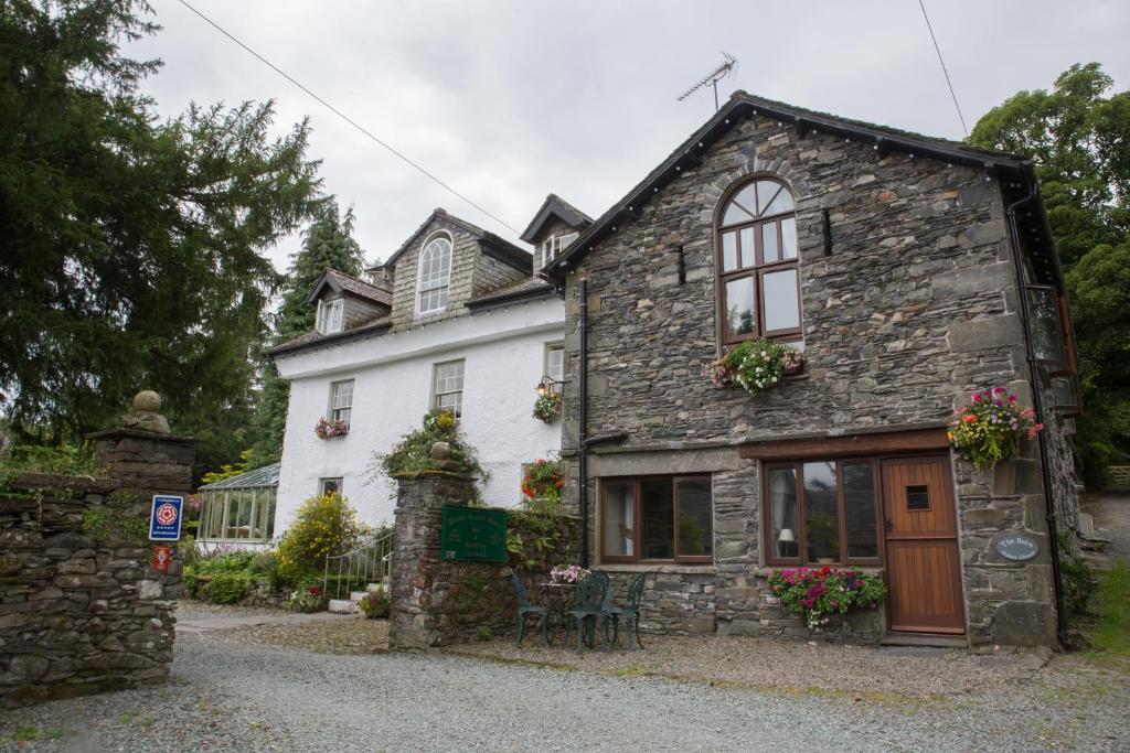 Walker Ground Manor | Lake District Guide