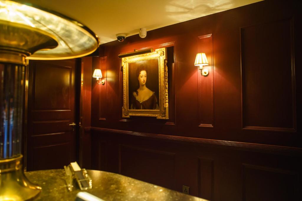 Mimi's Hotel Soho, London | 2024 Updated Prices, Deals