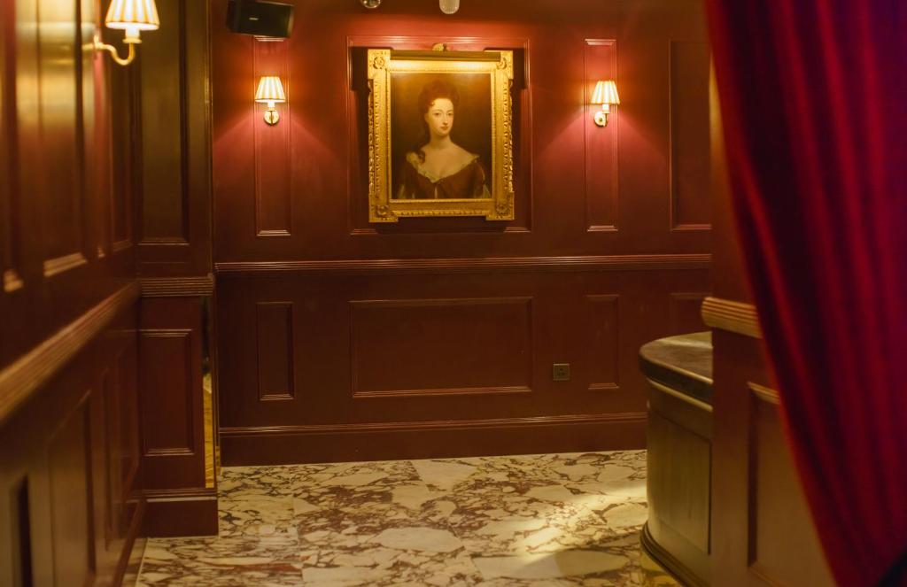 Mimi's Hotel Soho, London | 2024 Updated Prices, Deals