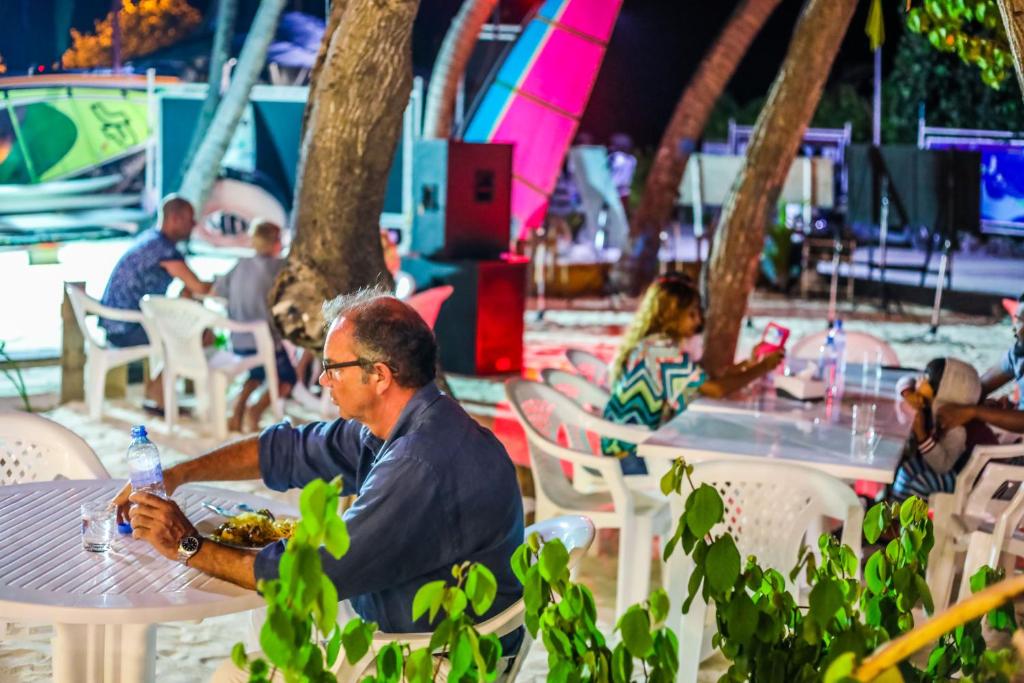 Salt Beach Hotel at Maafushi (Maldive Islands) – цены и отзывы на Agoda