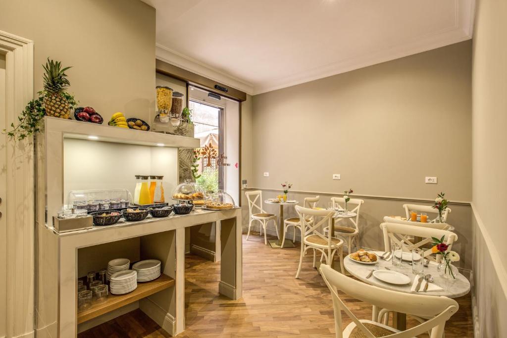 Best Price on Tree Charme Spagna Boutique Hotel in Rome + Reviews!