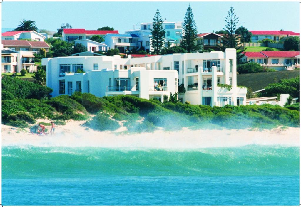 DIAZ 15 House on the Bay in Jeffreys Bay - See 2023 Prices