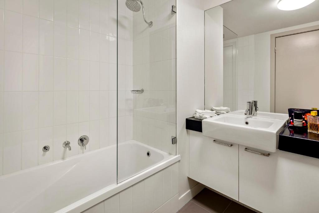Quest Docklands Serviced apartment (Melbourne) - Deals, Photos & Reviews