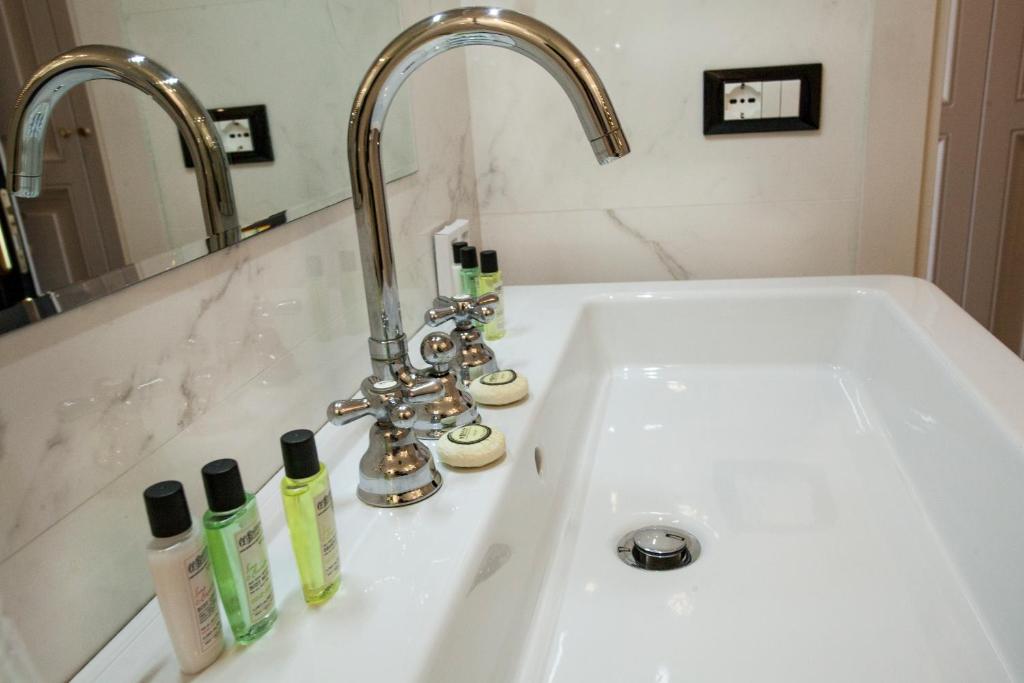 Splendor Suite Rome Guest House, Rome | 2024 Updated Prices, Deals