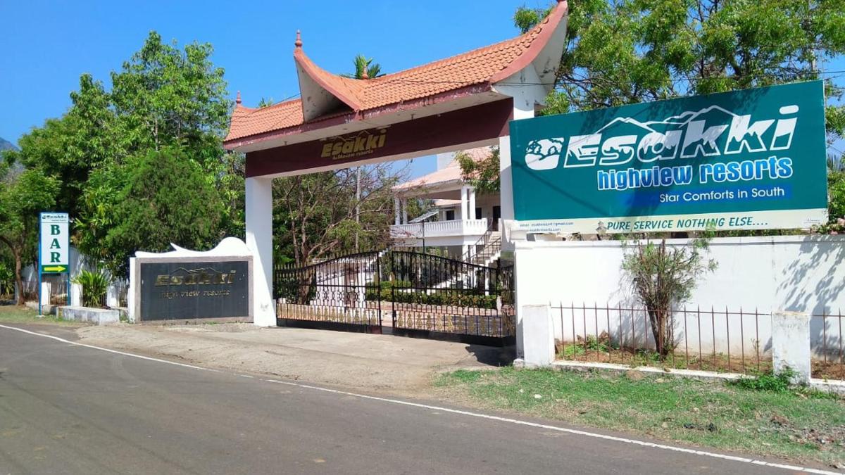 32 Resorts In Thenmala