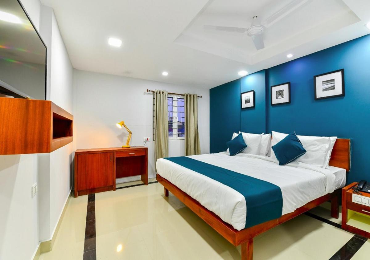 The Reach Hotel, Ernakulam | Photos, Reviews & Deals @Holidify