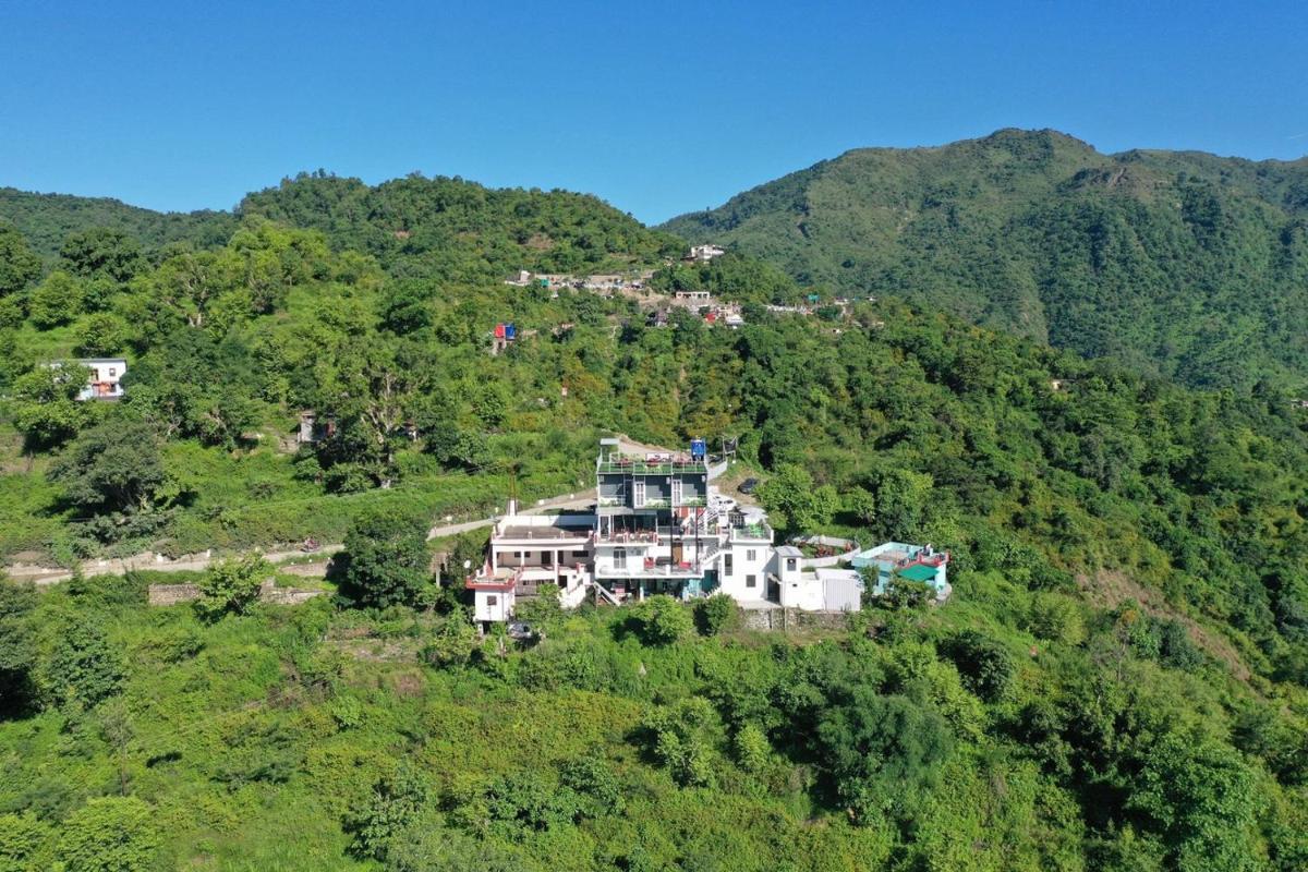 11 Luxury Resorts In Rishikesh (2024) | Updated Deals, Latest Reviews ...