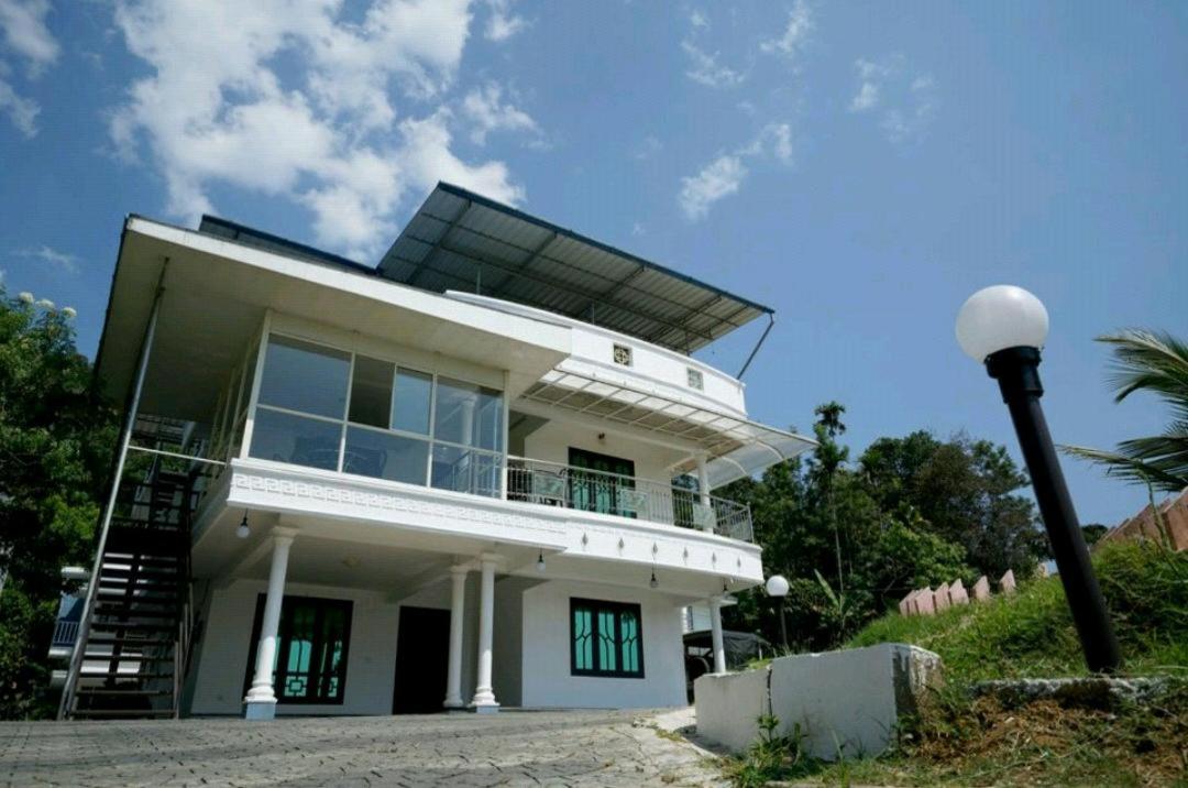 50 Homestays In Munnar (2023) | Updated Deals, Latest Reviews, Photos