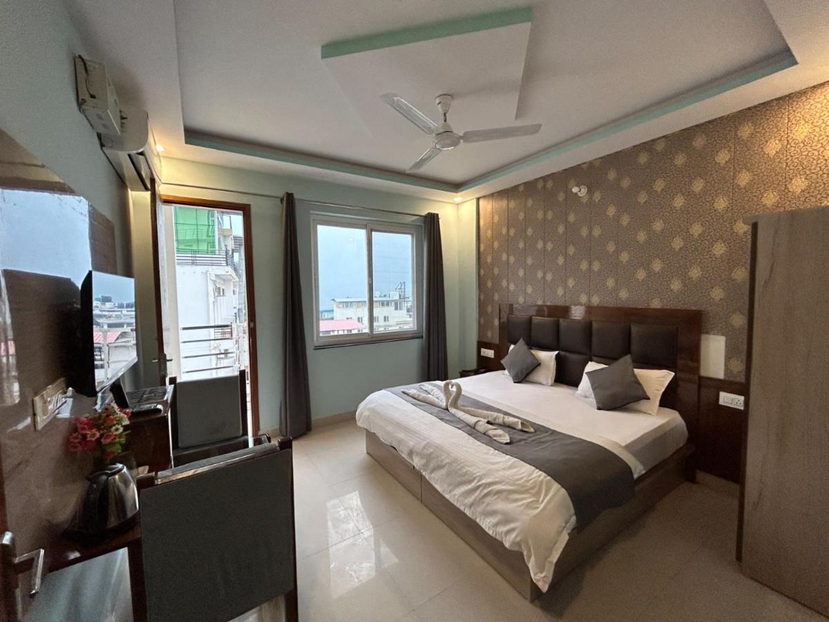 34 Best Hotels In Rishikesh | Prices | Bookings | More