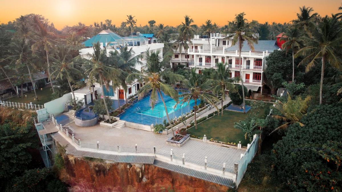 Resorts In Varkala With Swimming Pool | Book from 32 Stay Options @Best ...
