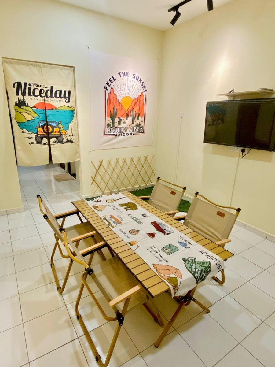 12 Chalets In Mersing