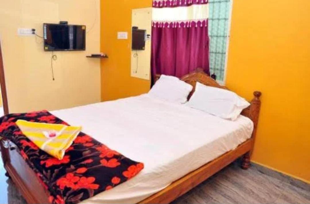 30 Homestays In Hampi (2024) | Updated Deals, Latest Reviews, Photos