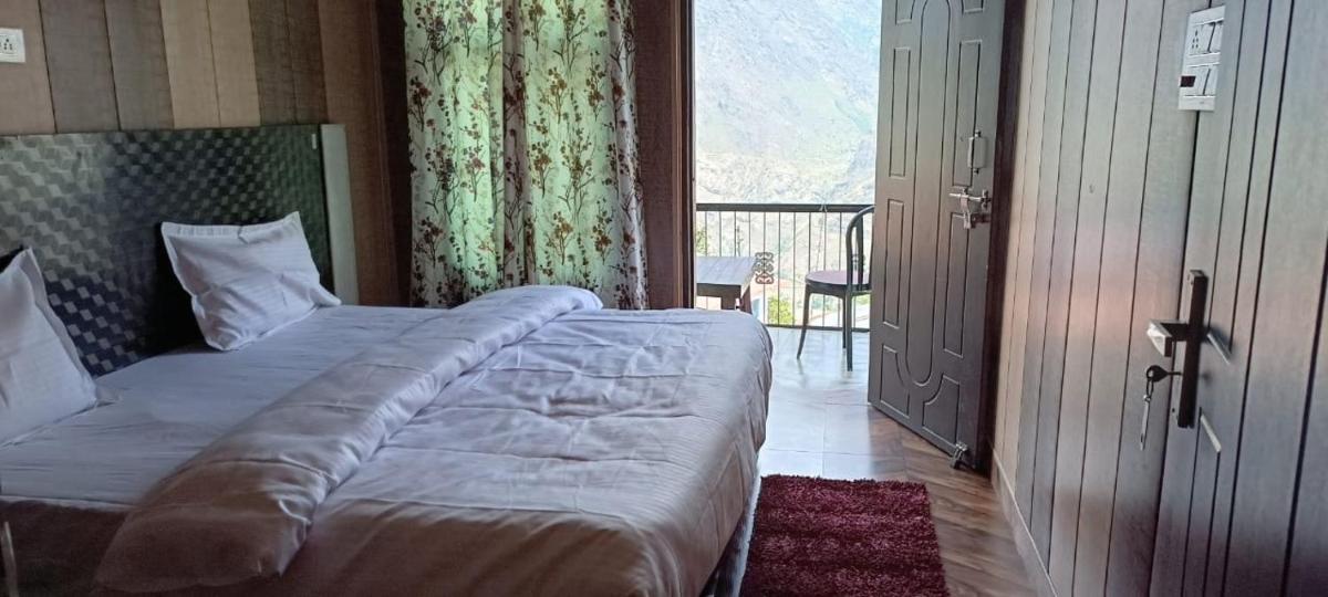 10 Resorts In Auli (2024) | Updated Deals, Latest Reviews, Photos