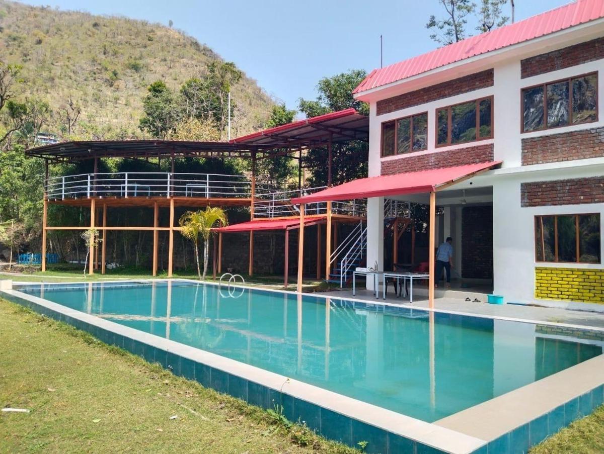 12 Resorts in Landour