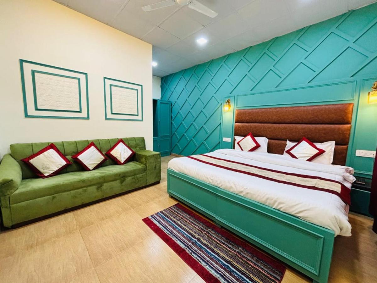 12 Resorts in Landour