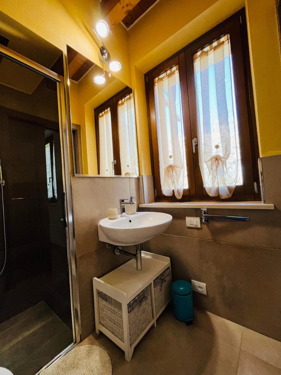 MICHELIN Castel d'Azzano map - ViaMichelin