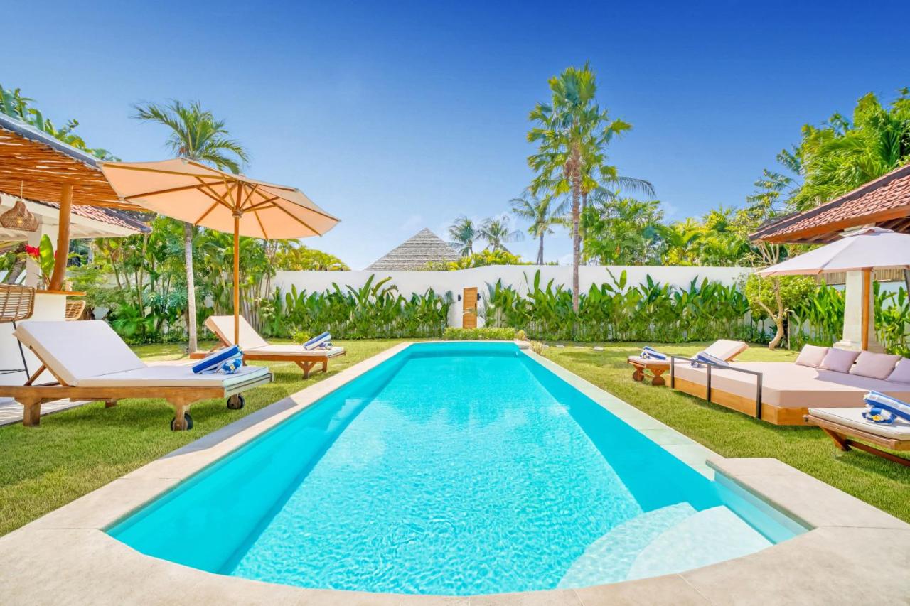 Best Price on Villa Cologne - 6 BDR Villa, 2 Private Pools & Huge ...