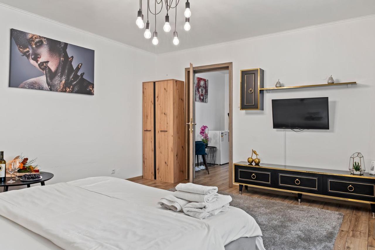 Garsoniera de LUX si eleganta Drumul Taberei - Bucarest ...