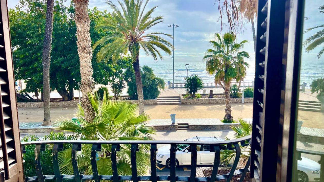 Sitges Seafront REFUGIO BATLLÓ in Sitges - Bedandbreakfast.eu