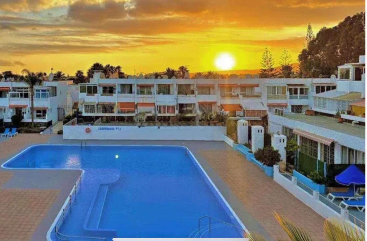 Puesta del sol in Costa del Silencio - Bedandbreakfast.eu