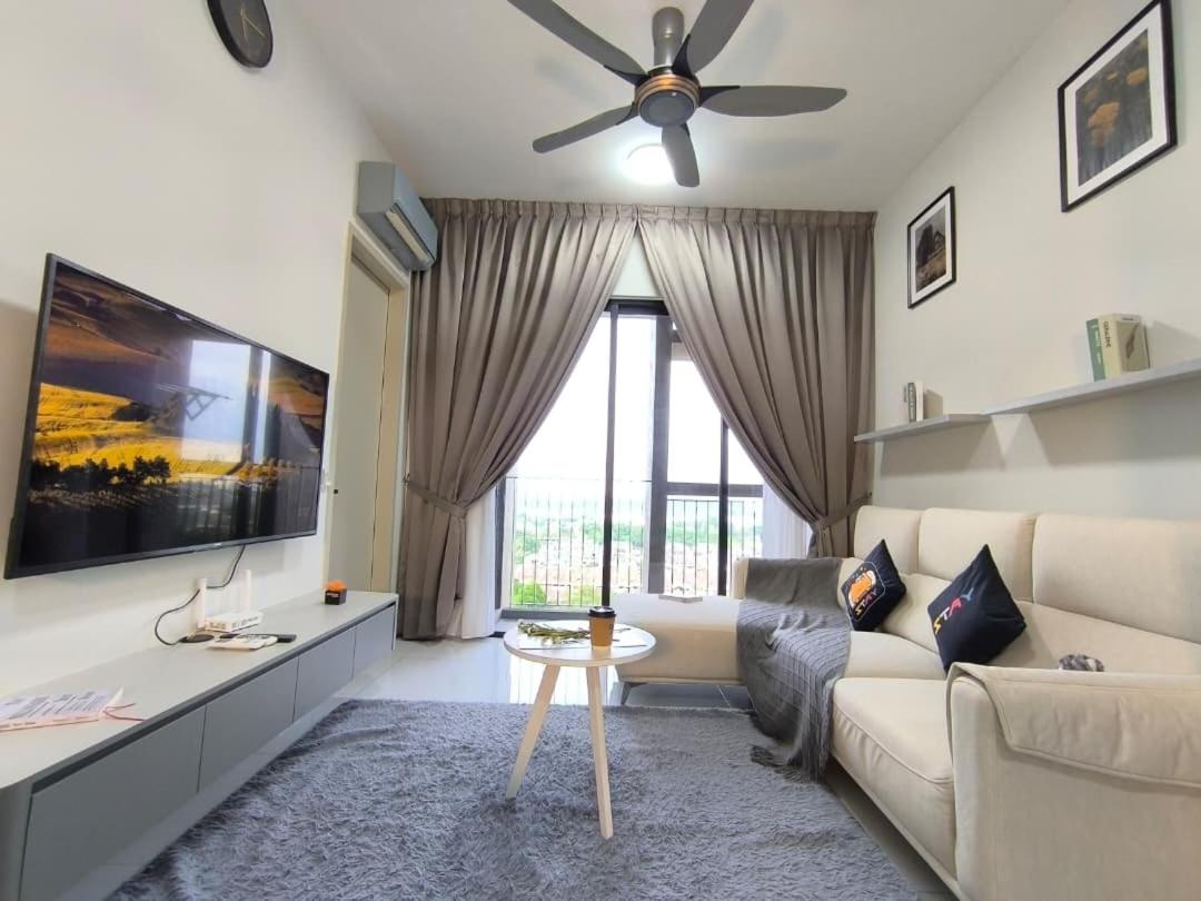 Skytrees 2Pax Room N Hall Aeon Bukit Indah By STAY - Johor Bahru ...