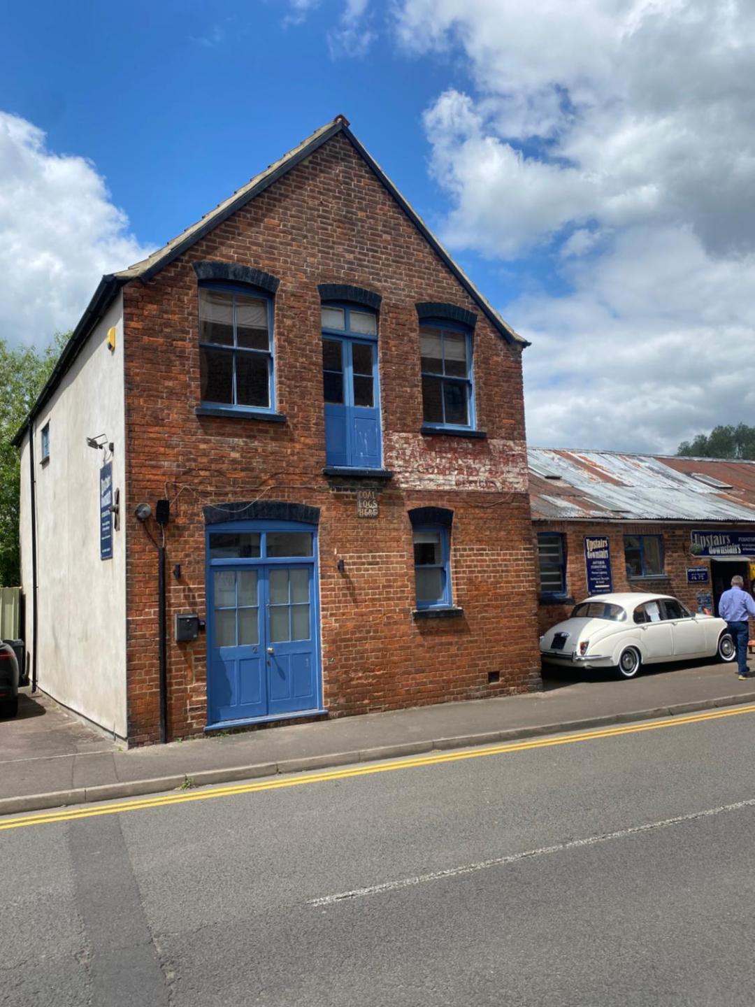 1 Bed River Apartment On The Docks