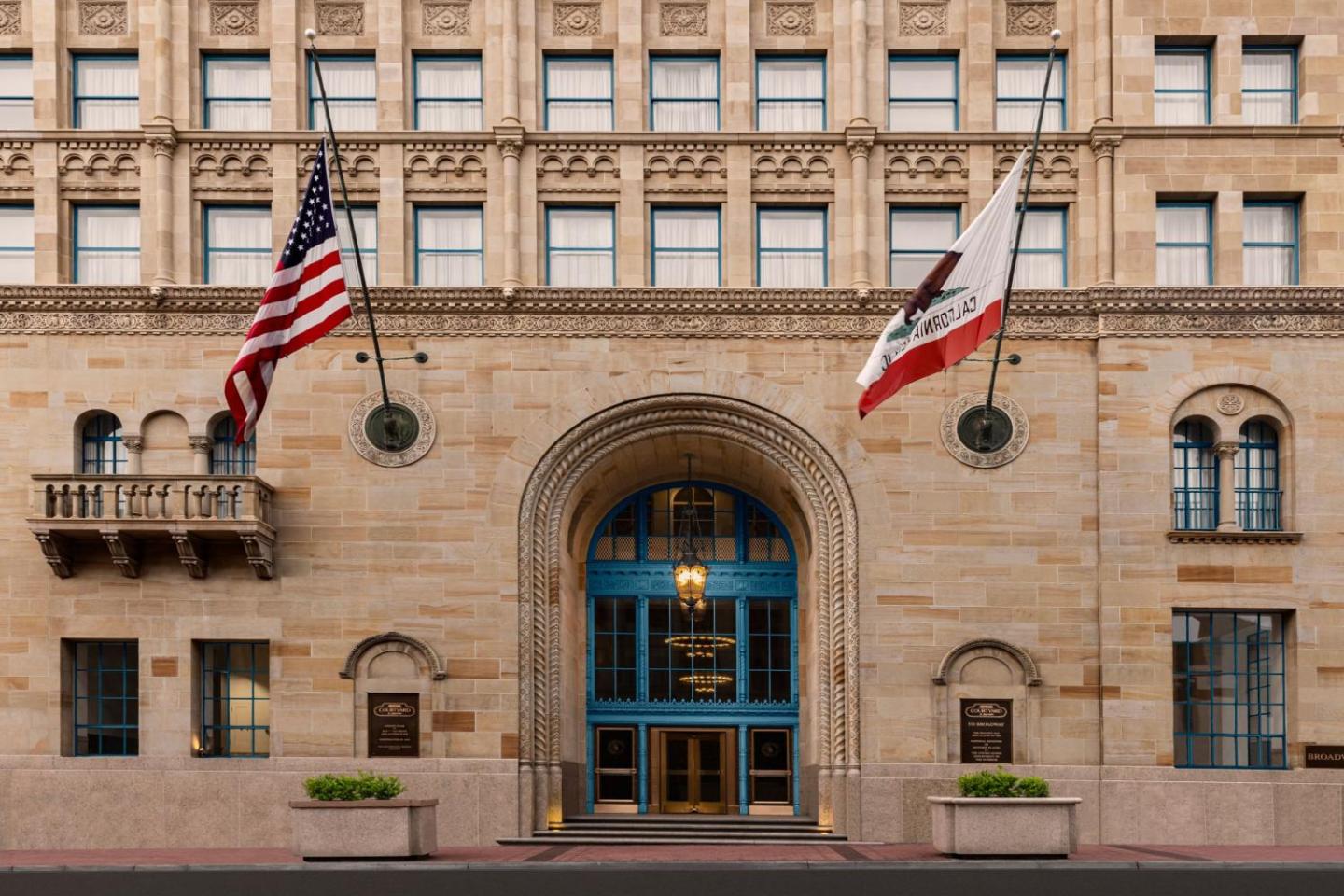 Courtyard By Marriott San Diego Downtown