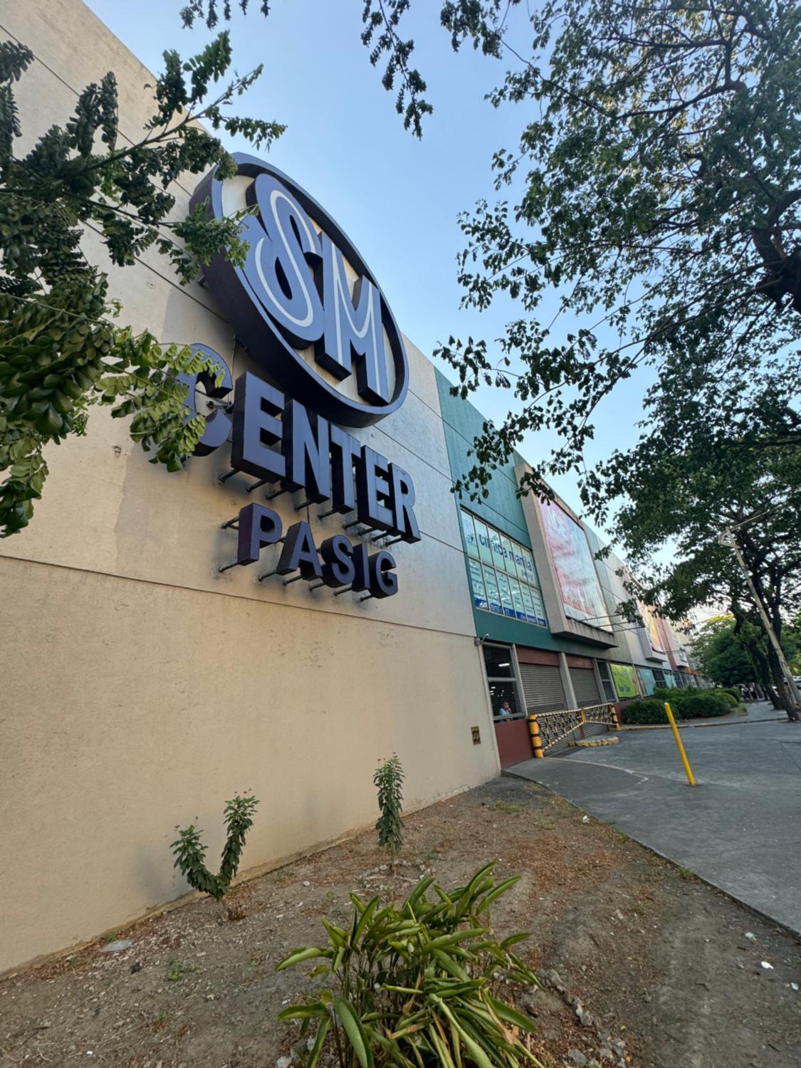 Mayas Home in Pasig Aesthetic and Cozy with Pool access and Netflix - Cek Promo Hotel Murah ...